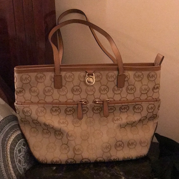 Michael Kors | Bags | Authentic Micheal Kors Tote Bag | Poshmark